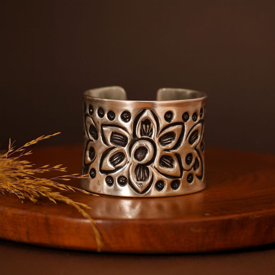 Trendy Hand Braclets | Shop Online | Aashirs – AashirsLifestyle